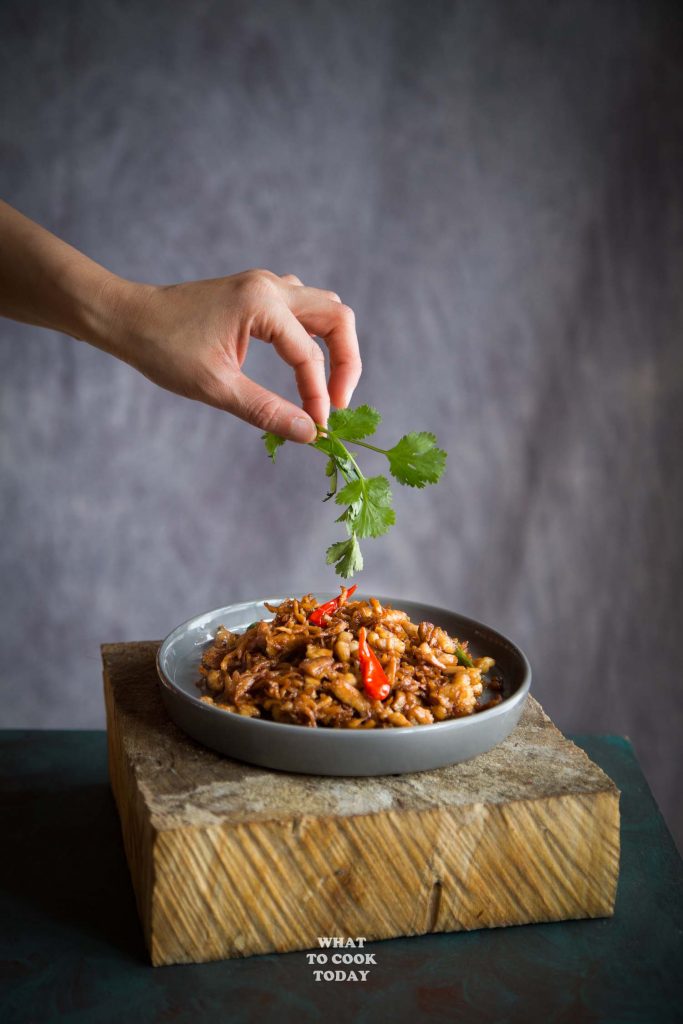 Stir-fried Chai Poh with Pork Belly