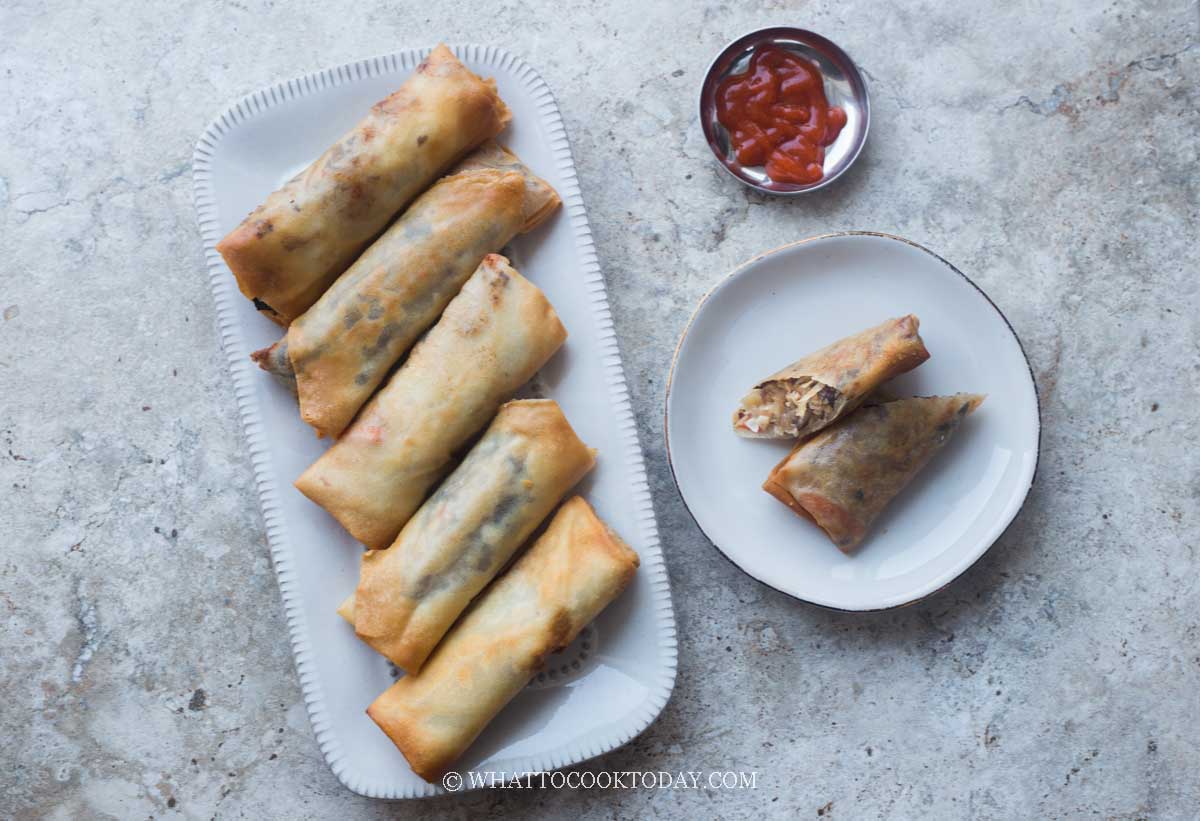 Crispy Mushroom Cabbage Spring Rolls