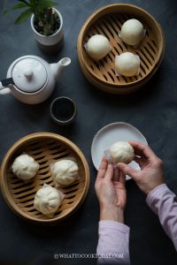 Dou Sha Bao (Red Bean Paste Steamed Buns)