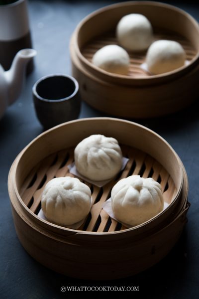 Dou Sha Bao (Red Bean Paste Steamed Buns)