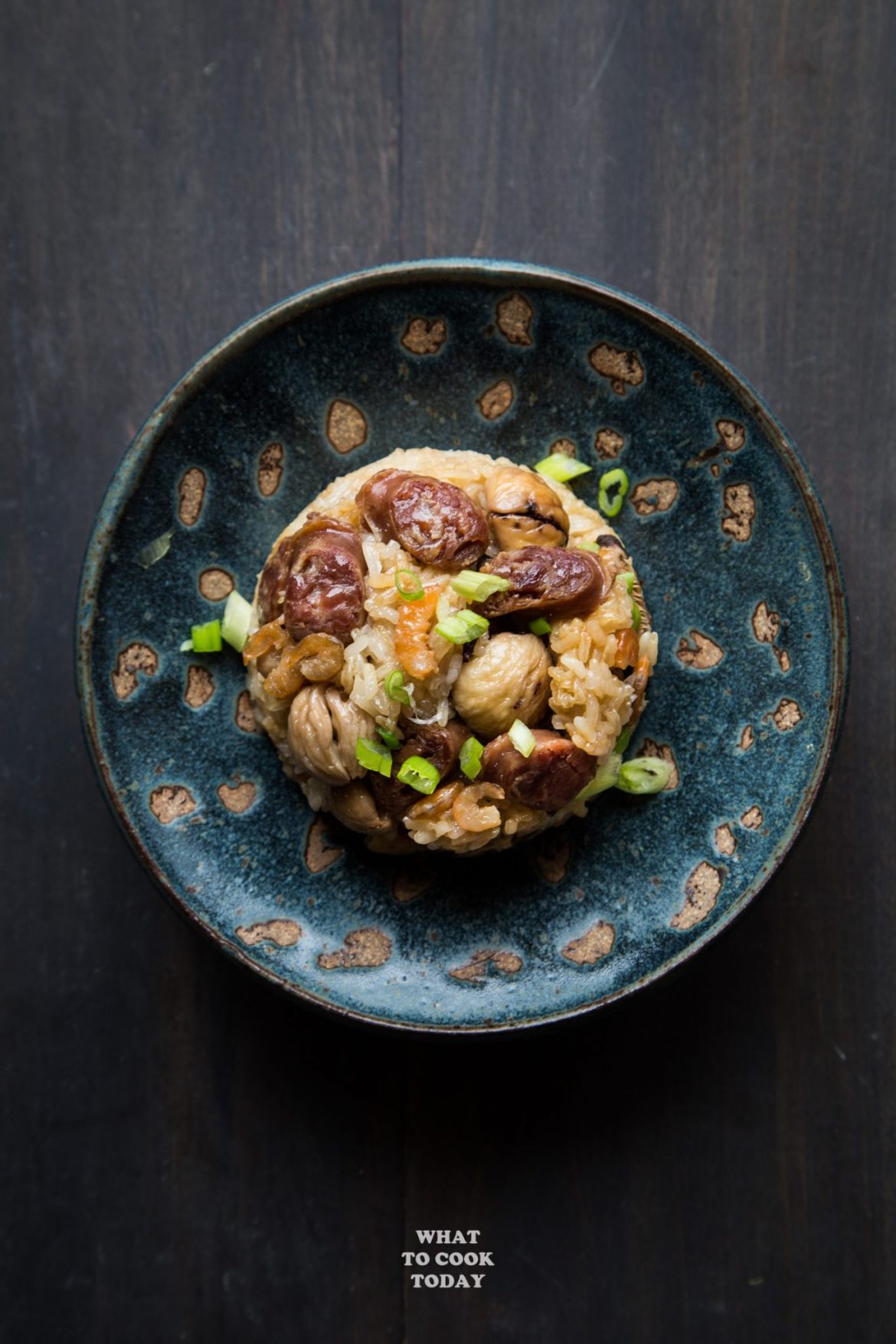 Easy Pressure Cooker Lo Mai Gai (Steamed Sticky Rice with Chicken)