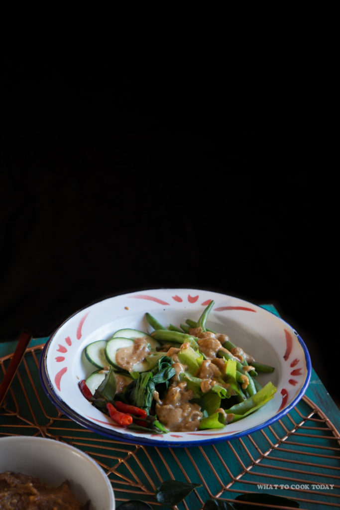 Pecel (Indonesian peanut sauce for salad)