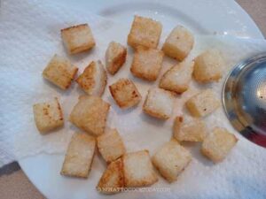 Fried Pounded Glutinous Rice Cake with Brown Sugar Syrup (Hong Tang Ci Ba)