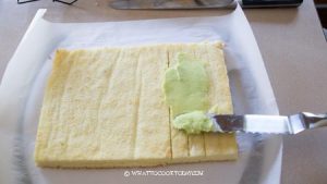 Pandan Kaya Swiss Roll (Bolu Gulung Kaya)