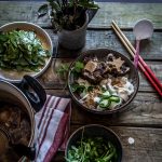 Pan-fried pork and chives buns