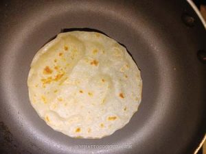 Easy Chapati/Roti/Phulka (Indian Flat Bread)