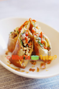 SPRING ROLLS WITH THREE SILKEN THREADS/ 三 絲 春卷