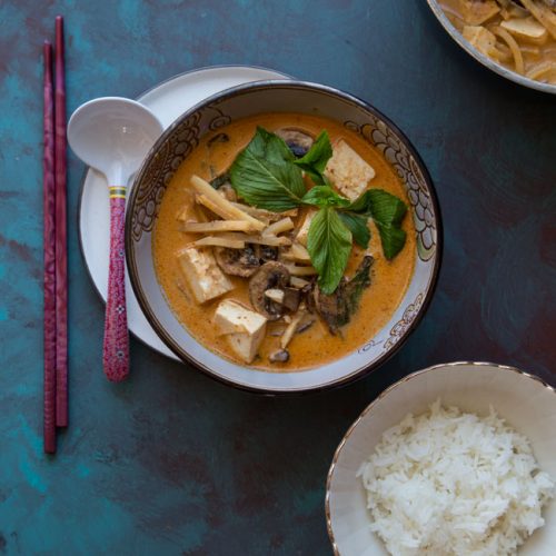 How To Make The Best Thai Red Curry - Kaeng Phet (All the tips you need)