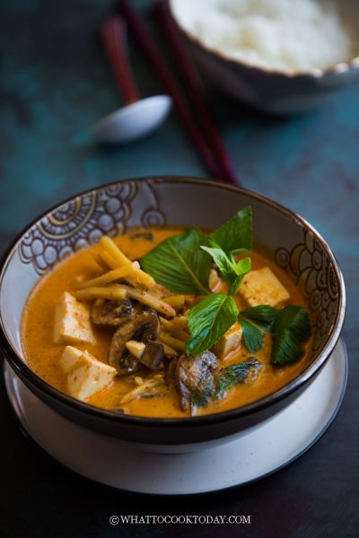 How To Make The Best Thai Red Curry - Kaeng Phet (All the tips you need)