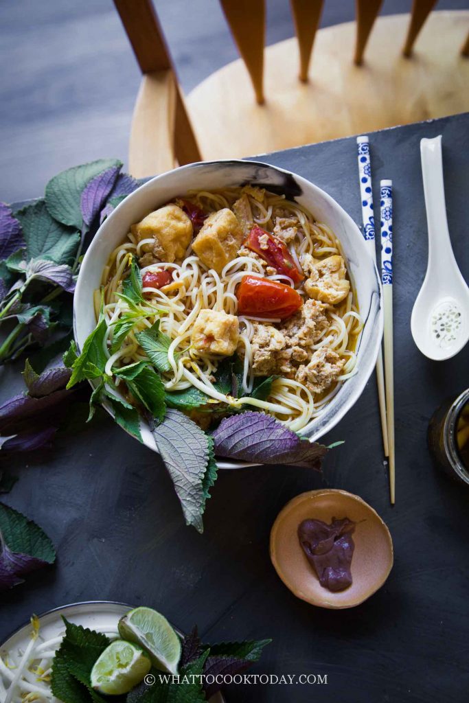 Easy Delicious Bun Rieu Cua (Vietnamese Crab Noodle Soup)