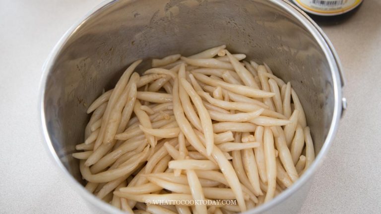 Stir-fried Mee Tai Mak / Bee Tai Mak / Loh Shi Fun (Rice Pin Noodles)