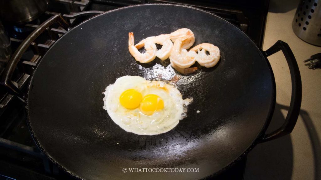 Stir-fried Mee Tai Mak / Bee Tai Mak / Loh Shi Fun (Rice Pin Noodles)