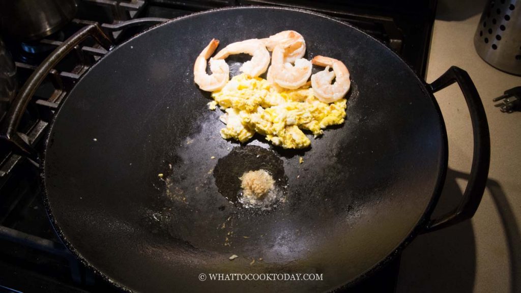 Stir-fried Mee Tai Mak / Bee Tai Mak / Loh Shi Fun (Rice Pin Noodles)