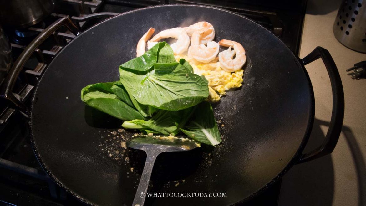 Stir-fried Mee Tai Mak / Bee Tai Mak / Loh Shi Fun (Rice Pin Noodles)