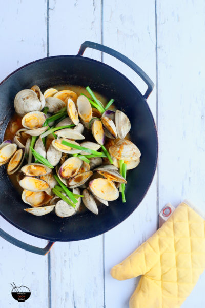 Stir-fried clams with ginger and garlic - What To Cook Today