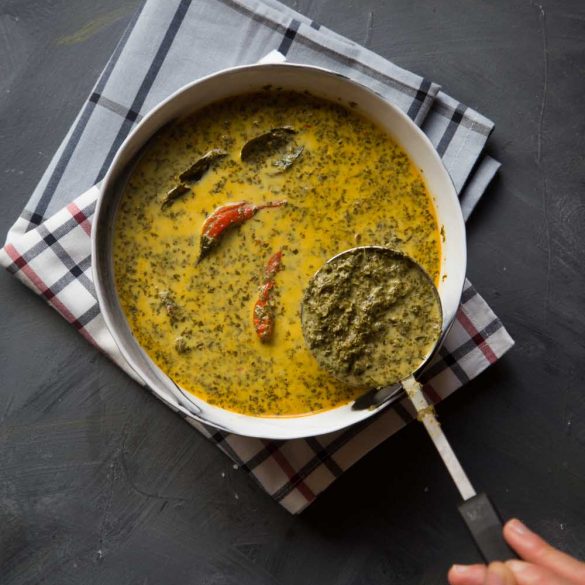 Rice Cooker or Instant Pot Ketupat and Lontong (Rice Cakes)