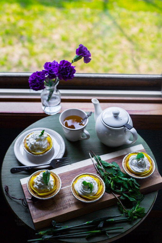 Effortless mini mango strawberry shortcake pies - What To Cook Today
