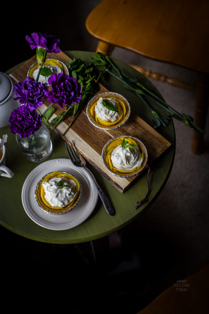 Effortless mini mango strawberry shortcake pies - What To Cook Today