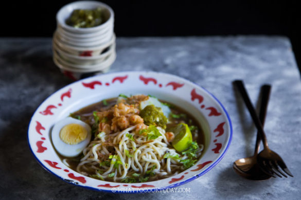 Mie Rebus Medan (Mom's Authentic Recipe)