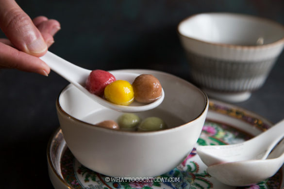 Tang Yuan (Sweet Glutinous Balls Dessert) with Natural Colors - No Filling
