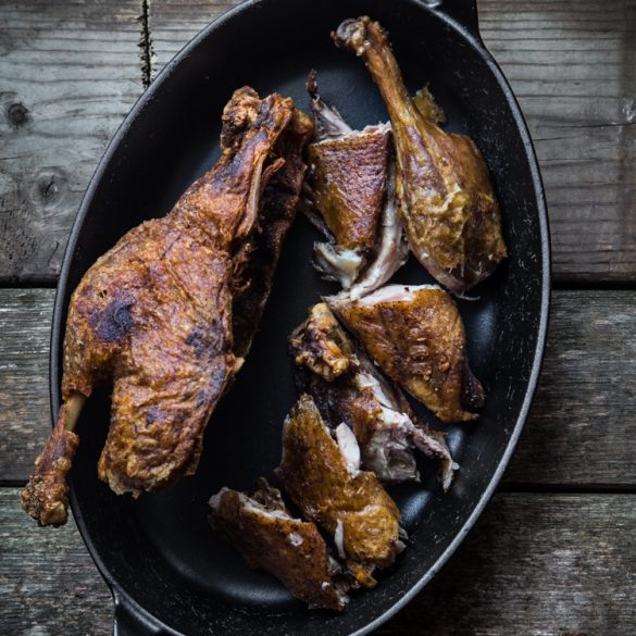 CHICKEN WITH WOOD EAR MUSHROOM