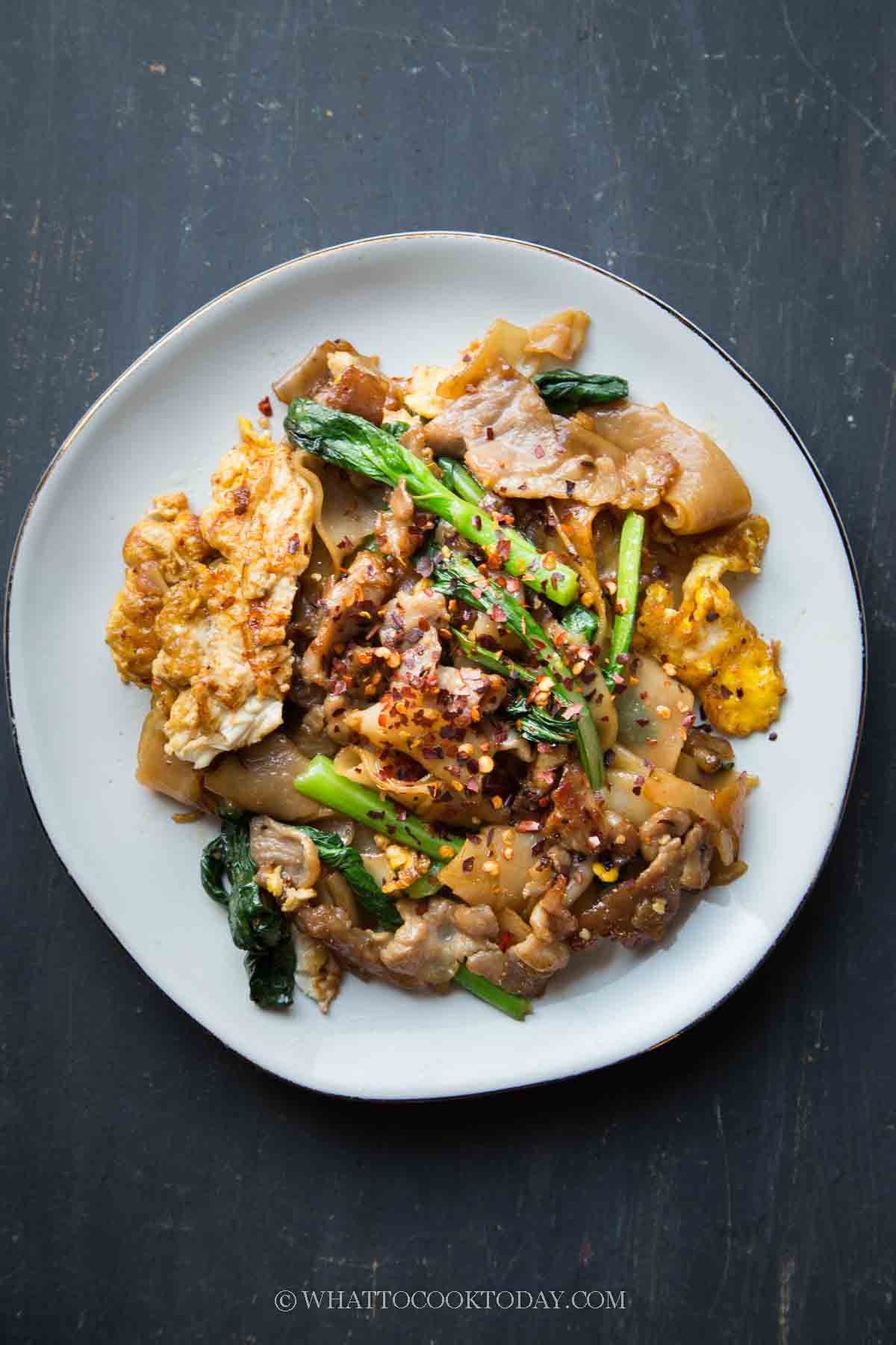 Pad See Ew (Thai Stir-fried Rice Noodles)