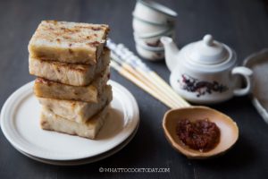 Chinese Turnip Cake (Lo Bak Go)