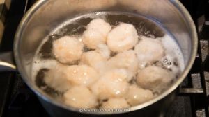 How To Cook Nyonya Fish Maw Soup (Hu Pioh / Yu Piu Soup)