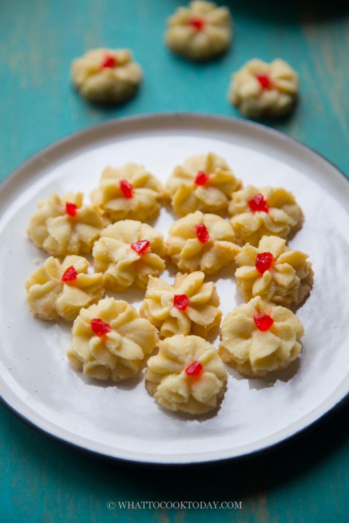 Kuih Dahlia Butter Cookies( Kuih Semperit/Semprit)