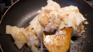 Wat Tan Hor Fun (Cantonese Fried Flat Rice Noodles with Egg Gravy)