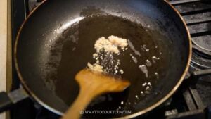 Wat Tan Hor Fun (Cantonese Fried Flat Rice Noodles with Egg Gravy)