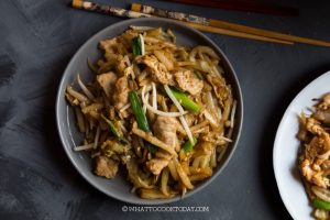 How To Make Cambodian Lort Cha (Stir-fried Rice Pin Noodles)