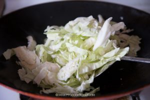 How To Make Cambodian Lort Cha (Stir-fried Rice Pin Noodles)