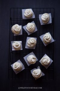 Soft and Fluffy Scallion Steamed Buns (Hua Juan) - 2 ways