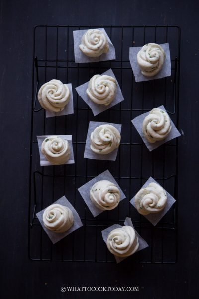 Soft and Fluffy Scallion Steamed Buns (Hua Juan) - 2 ways