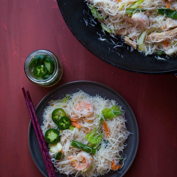 Stir-fried White Bee Hoon (炒白米粉)