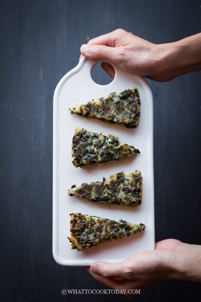 Kanom Gui Chai Tod (Thai Pan-fried Chive Cakes)