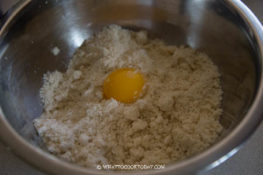 Mini Kok Chai (Chinese Crispy Peanut Puffs) - Baked or Fried