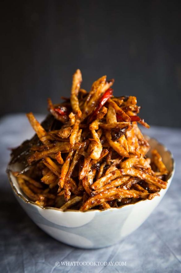 Kering Kentang Garing (Indonesian Spicy Fried Potato Sticks)