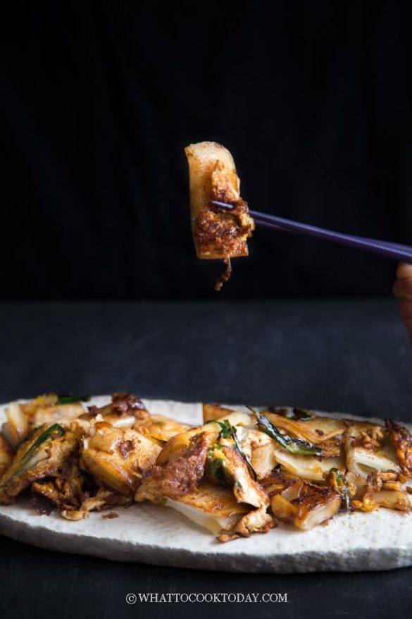 Pan-Fried Cheung Fun Rice Noodle Rolls with Eggs