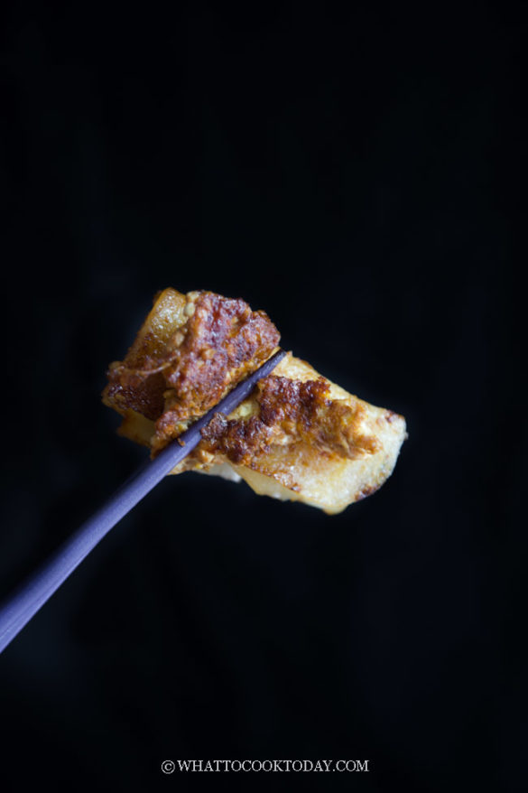 Pan-Fried Cheung Fun Rice Noodle Rolls with Eggs