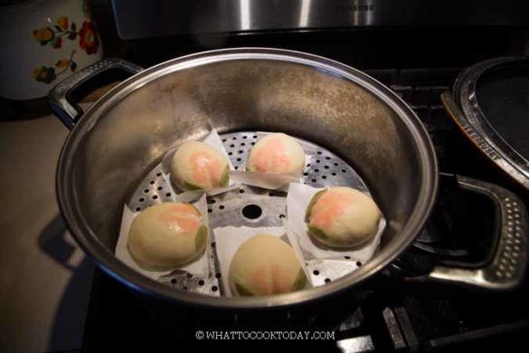 Longevity Peach Steamed Buns (Shòutáo Bao - 寿桃包)