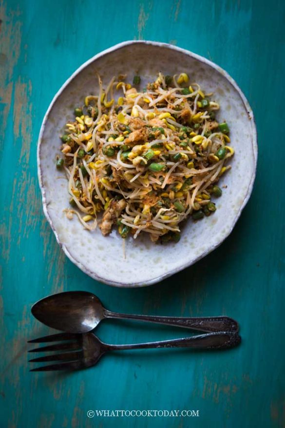 How To Make Lawar Ayam (Balinese Long Bean Coconut Chicken Salad)