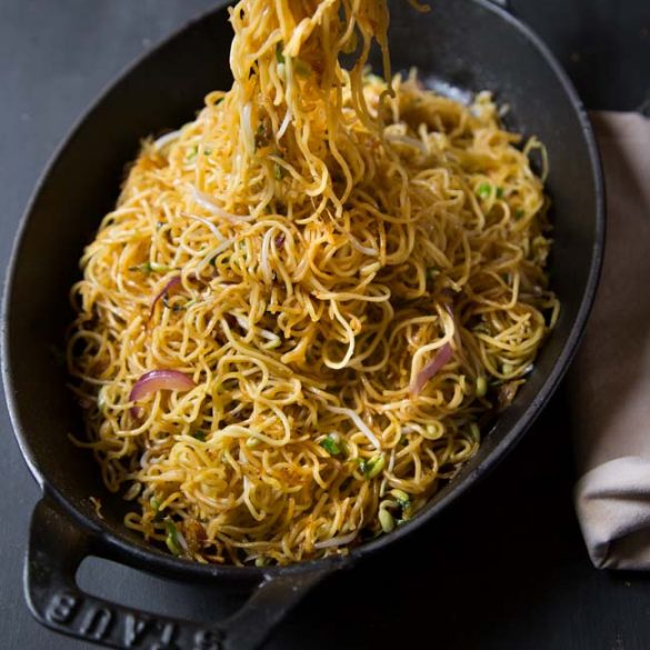 Easy Xi'an Biang Biang Noodles (Belt Noodles)