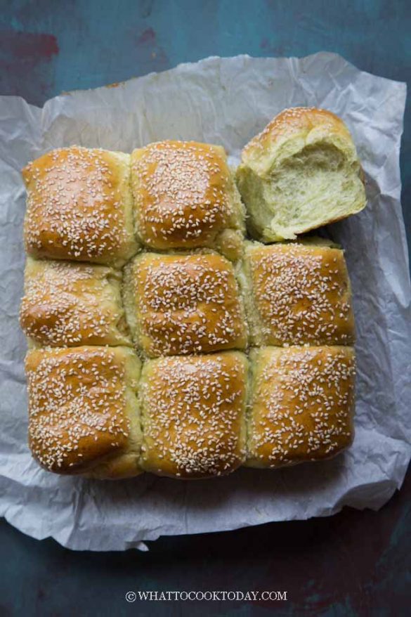Tangzhong Pandan Milk Buns (with Inti Filling) - What To Cook Today