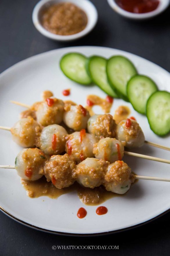 Soft and Chewy Cilok Bandung (Tapioca Balls with Peanut Sauce)