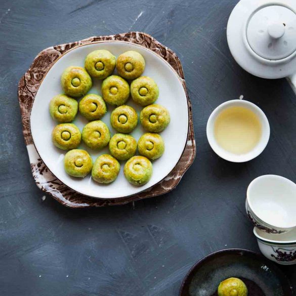 Ma Hwa / Mahua 麻花 / Kue Untir Untir (Chinese Twisted Fried Dough)