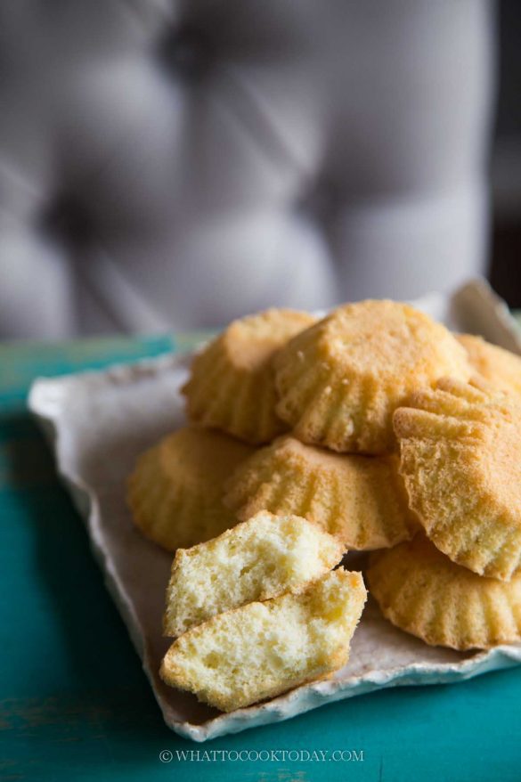 Kuih Bahulu (Baked Mini Egg Sponge Cake/Ji Dan Gao) - without mould