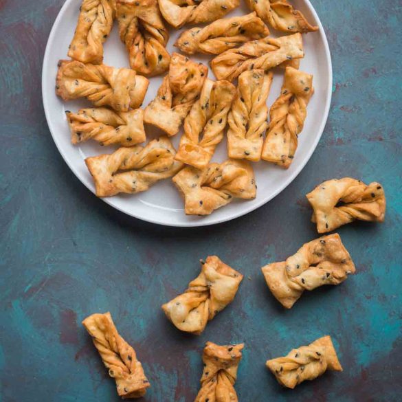 Easy and Popular Hari Raya Cookies (Kuih Kering Lebaran)