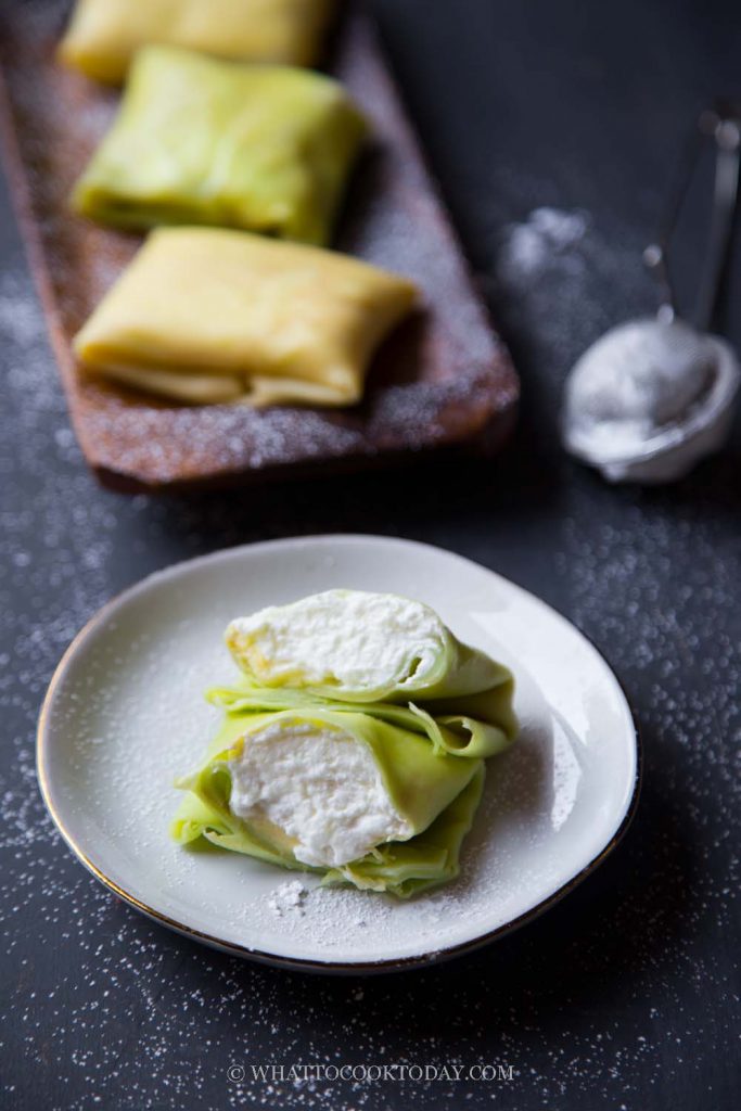 Easy Singapore Durian Cream Pancakes / Durian Crepe